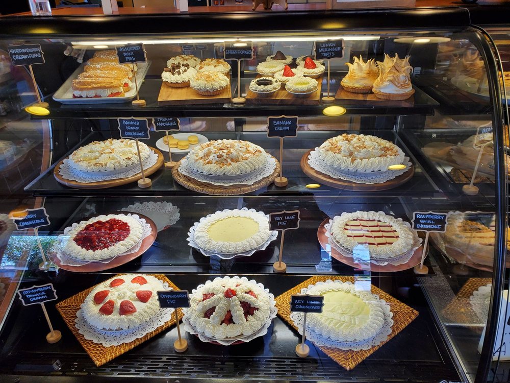 CRUMBLES CAFÉ & BAKE SHOP - Updated June 2025 - 189 Photos & 207 ...