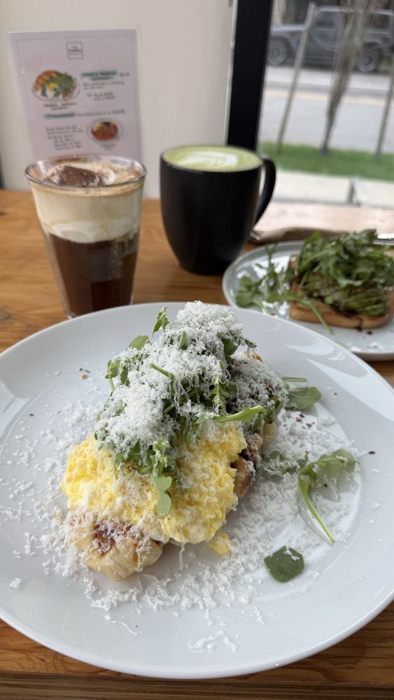 CAFE OVERFLOW - Updated December 2025 - 18 Photos & 10 Reviews - 467 ...