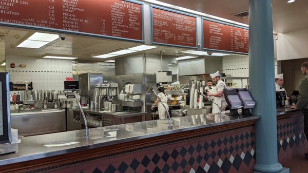 KOPP’S FROZEN CUSTARD - Updated December 2025 - 294 Photos & 507 ...