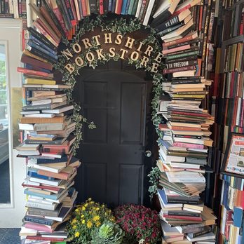 NORTHSHIRE BOOKSTORE - Updated November 2024 - 155 Photos & 160 Reviews ...