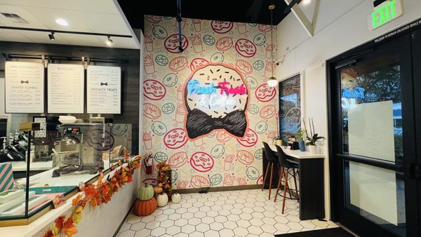 DAPPER DOUGHNUT - Updated October 2025 - 56 Photos & 20 Reviews - 604 ...