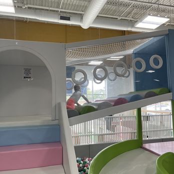 UNWIND INDOOR PLAYGROUND - Updated December 2025 - 42 Photos & 17 ...