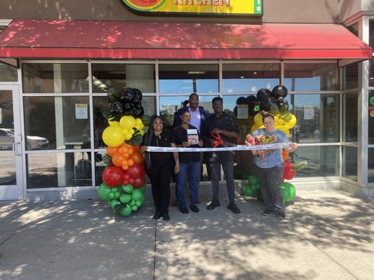 GEE’S CARIBBEAN KITCHEN - Updated May 2024 - 140 W McMillan St ...