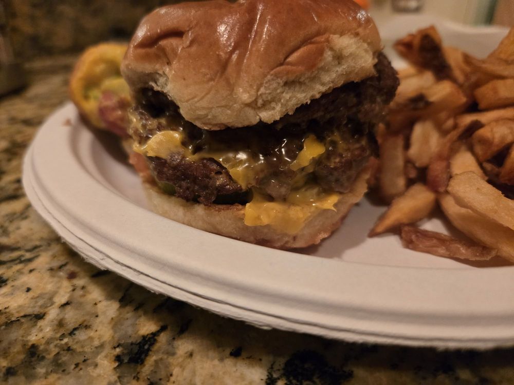 DEVIL DAWGS - Updated June 2026 - 39 Photos & 15 Reviews - 5259 N Clark ...