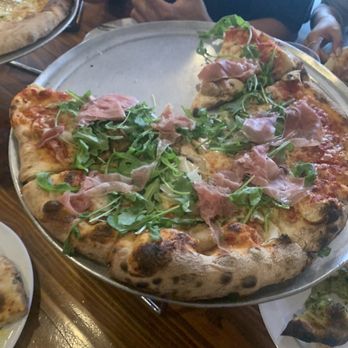 RAVELLO OSTERIA - 943 Photos & 679 Reviews - 2315 S Garfield Ave ...