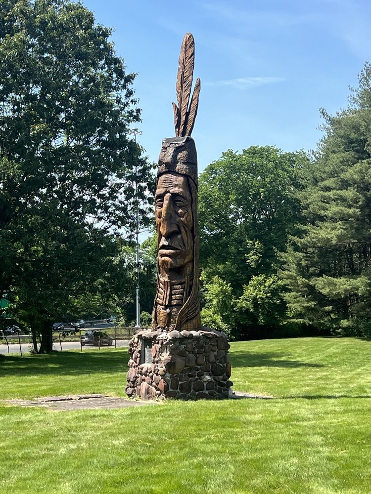 OMISKANOAGWIAK - Updated December 2025 - Forest Park Western Entrance ...