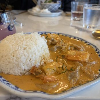 KIN DEE - Updated June 2025 - 2459 Photos & 945 Reviews - 1533 N ...