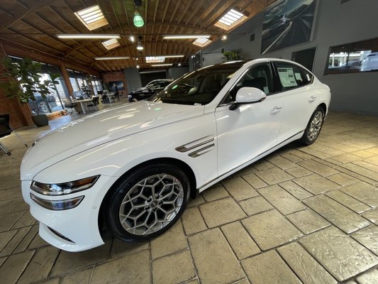 GENESIS SANTA MONICA - Updated January 2026 - 39 Photos & 147 Reviews ...