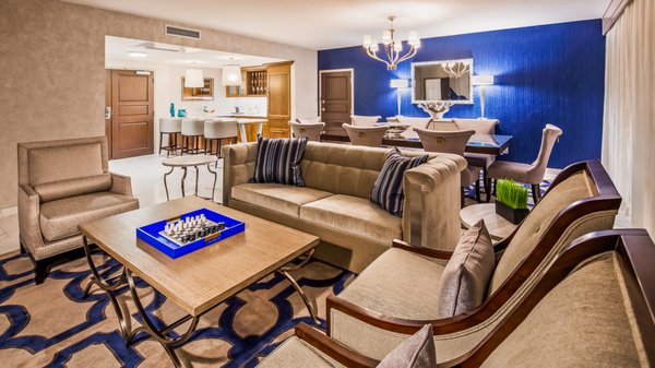 THE KINGSLEY BLOOMFIELD HILLS - A DOUBLETREE BY HILTON - Updated May ...