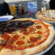 FELLINI’S PIZZA - 128 Photos & 179 Reviews - Pizza - 333 Commerce Dr ...