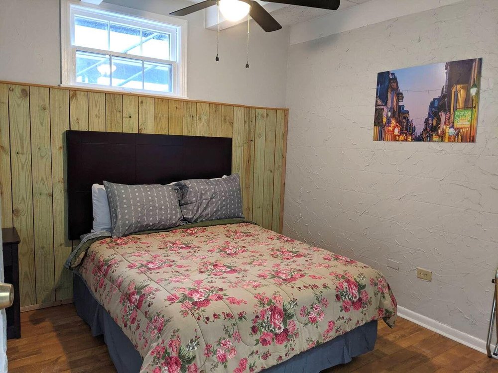 RIVERBOAT INN AND SUITES - Updated July 2024 - 14 Photos & 22 Reviews ...