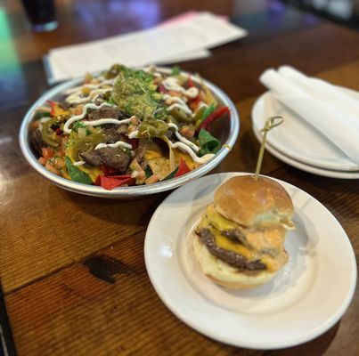 TRUE NORTH TAVERN - Updated December 2025 - 654 Photos & 1268 Reviews ...