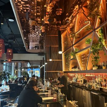 PLANTA - Updated May 2024 - 1392 Photos & 405 Reviews - 413 N Clark St ...