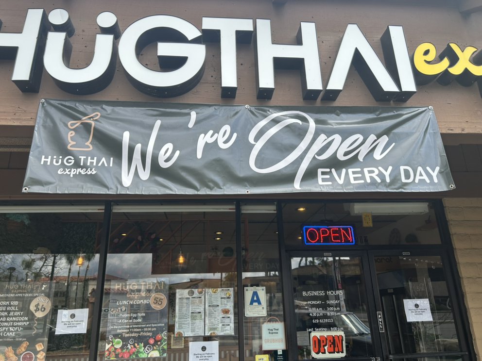 HUG THAI EXPRESS - 279 Photos & 390 Reviews - 5575 Baltimore Dr, La ...
