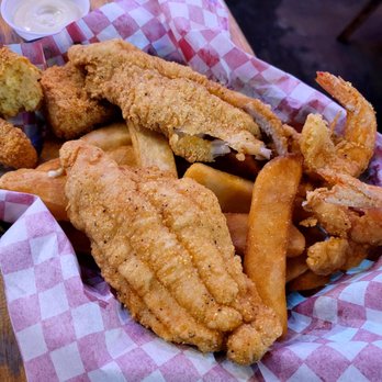 HOOCHIES - Seafood Restaurant at 214 E Hickory St, Denton, Texas - 295 ...