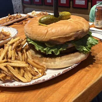 KOOKY CANUCK - Updated December 2025 - 789 Photos & 828 Reviews - 87 S ...