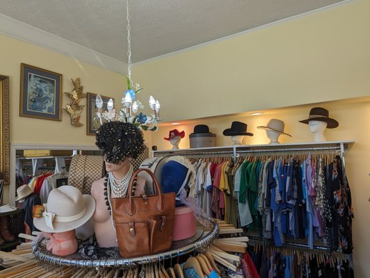 BLACK RABBIT VINTAGE - Updated December 2025 - 2800 McNair Ave, St ...
