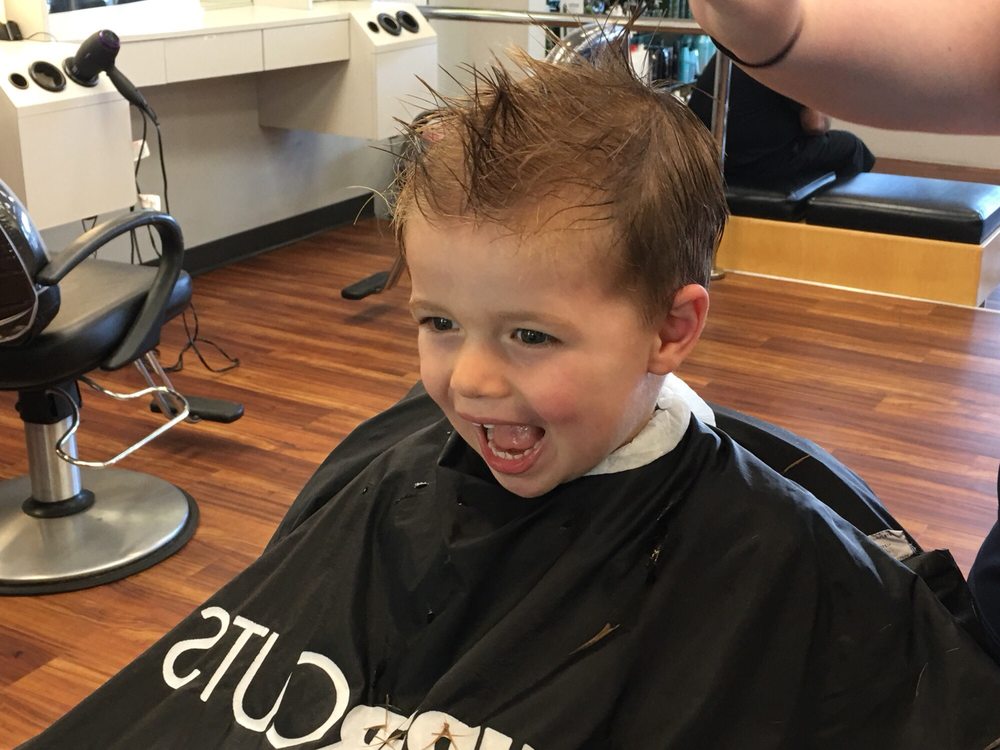 SUPERCUTS - Updated May 2024 - 49 Reviews - 6526 E Spring St, Long ...