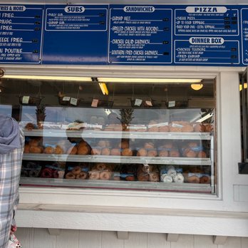 THOMAS DONUT & SNACK SHOP - 528 Photos & 825 Reviews - 19208 Front ...