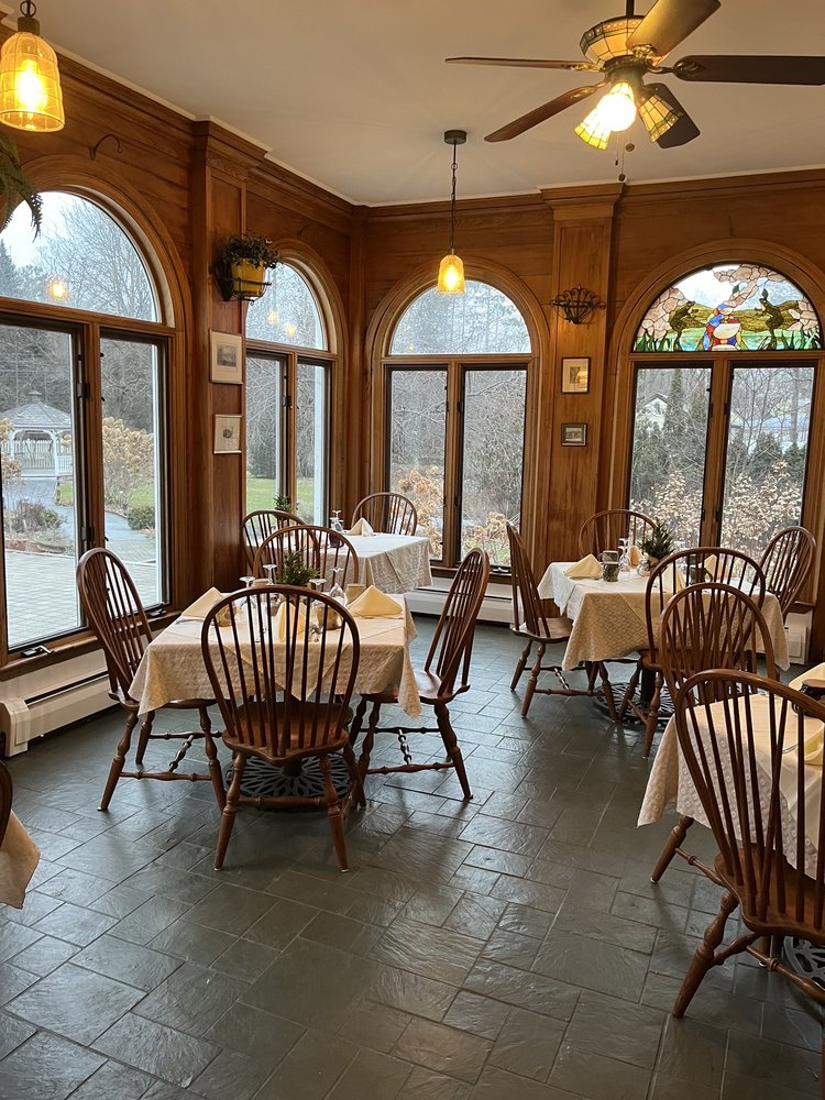 LILAC INN - Updated December 2024 - 39 Photos & 18 Reviews - 53 Park St ...