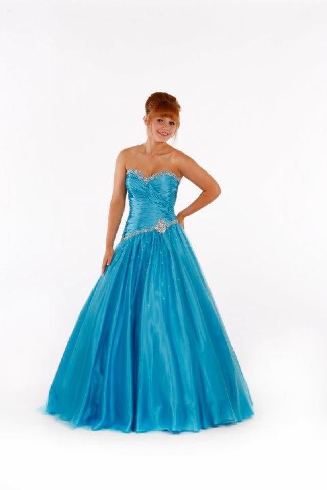 PROMS & PEARLS - Updated October 2024 - 15 Photos - 12 Carr House Road ...