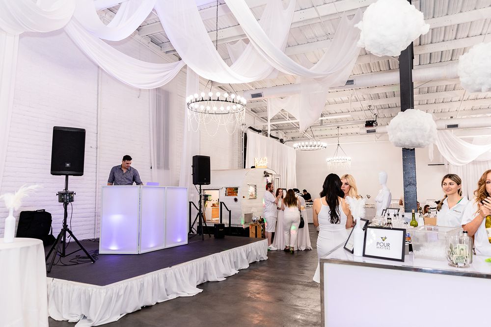THE DAUZ VENUE - Updated April 2026 - 144 Photos - 750 W Polk St ...