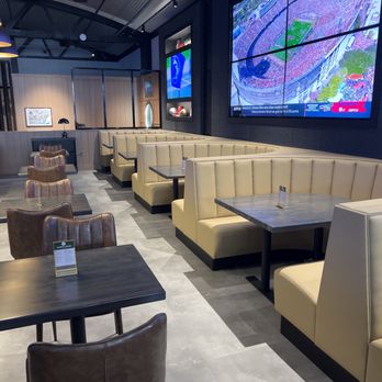 DISTRICT FORE SOCIAL - Updated January 2025 - 74 Photos & 47 Reviews ...