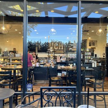 THE VINTAGE COFFEE HOUSE - Updated December 2025 - 187 Photos & 223 ...