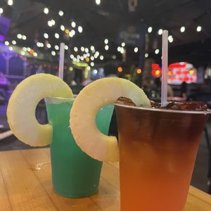 CUCKOO COCONUTS WAIKIKI - 937 Photos & 685 Reviews - 333 Royal Hawaiian ...