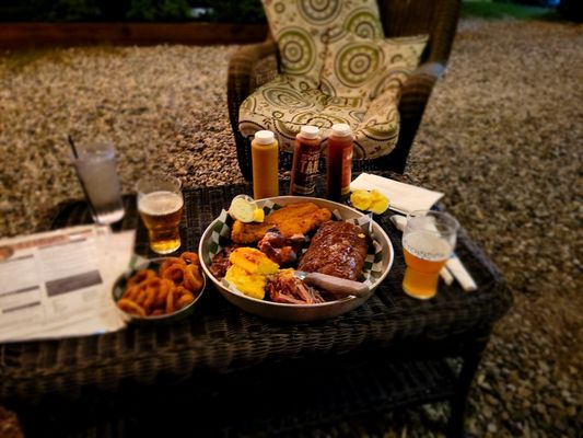 FROGGIES - Updated July 2025 - 185 Photos & 215 Reviews - 3656 Shore Dr ...