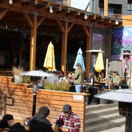 RECESS BEER GARDEN - Updated October 2025 - 337 Photos & 405 Reviews ...