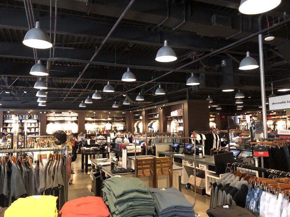 ABERCROMBIE & FITCH OUTLET - Updated June 2025 - 10 Photos & 25 Reviews ...