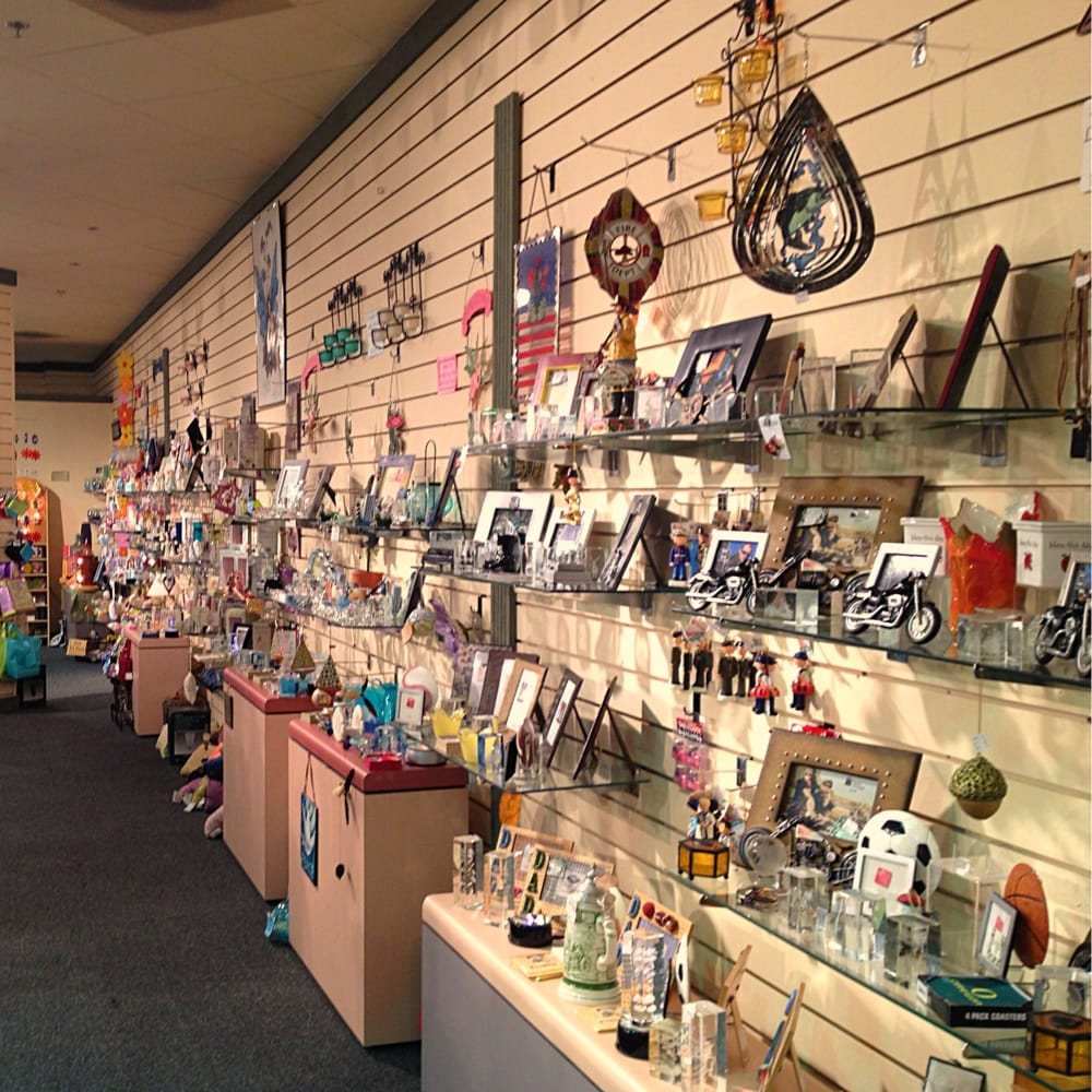 LIGHTHOUSE GIFTS - Updated October 2025 - 351 Three Rivers Dr, Kelso ...