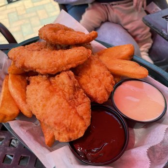 THE FASTNET PUB - Updated December 2025 - 108 Photos & 237 Reviews - 1 ...