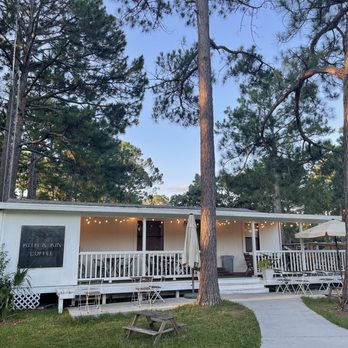 KITH & KIN - Updated April 2025 - 31 Photos & 52 Reviews - 7527 W ...