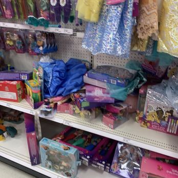 TARGET - Updated January 2025 - 309 Photos & 336 Reviews - 101 S Euclid ...