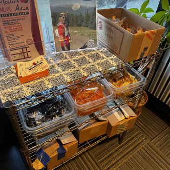 MODERN ASIA BAR & RESTAURANT - Updated November 2024 - 203 Photos & 380 ...