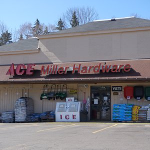 BUSY BEAVER - Updated June 2024 - 396 Countryside Plz, Mt Pleasant ...