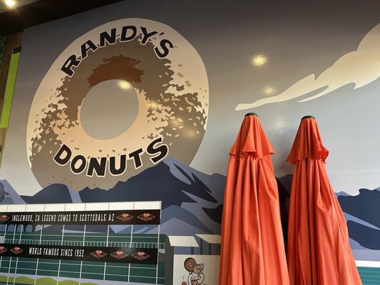RANDY’S DONUTS - Updated September 2025 - 53 Photos & 36 Reviews ...