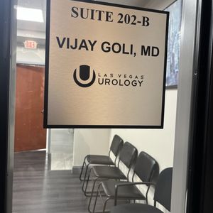 MICHAEL P VERNI, MD - Updated December 2025 - 43 Reviews - 653 N Town ...