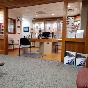 REFOCUS EYE HEALTH - 546 S Broad St, Meriden, Connecticut ...
