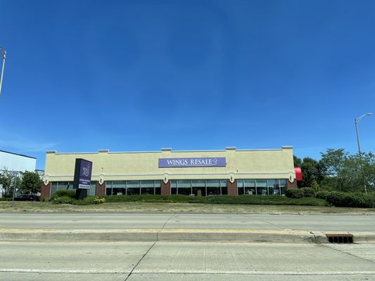 WINGS RESALE STORE - Updated June 2025 - 11 Photos & 26 Reviews - 300 W ...