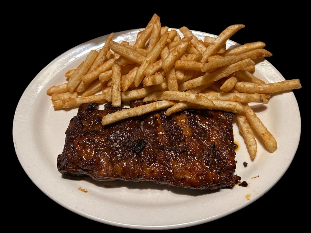 SHIELD’S RESTAURANT BAR PIZZERIA - Updated July 2024 - 139 Photos & 157 ...