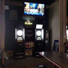 JUST LEFT PUB & GRILL - Updated April 2026 - 35 Photos & 95 Reviews ...