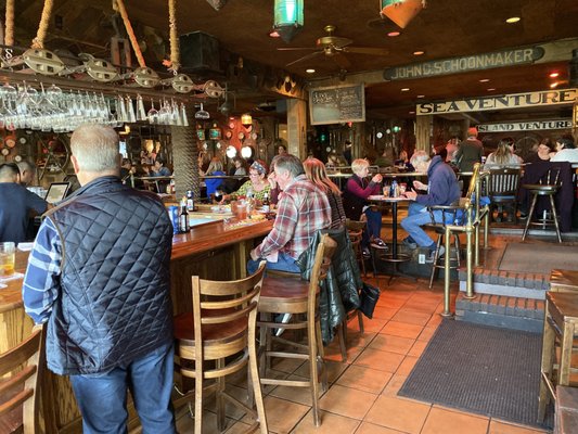 BARNACLE BILL’S - 315 Photos & 375 Reviews - 1 1st St, Rumson, New ...