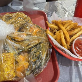 CAPTAIN CRAWFISH - Updated December 2025 - 203 Photos & 186 Reviews ...