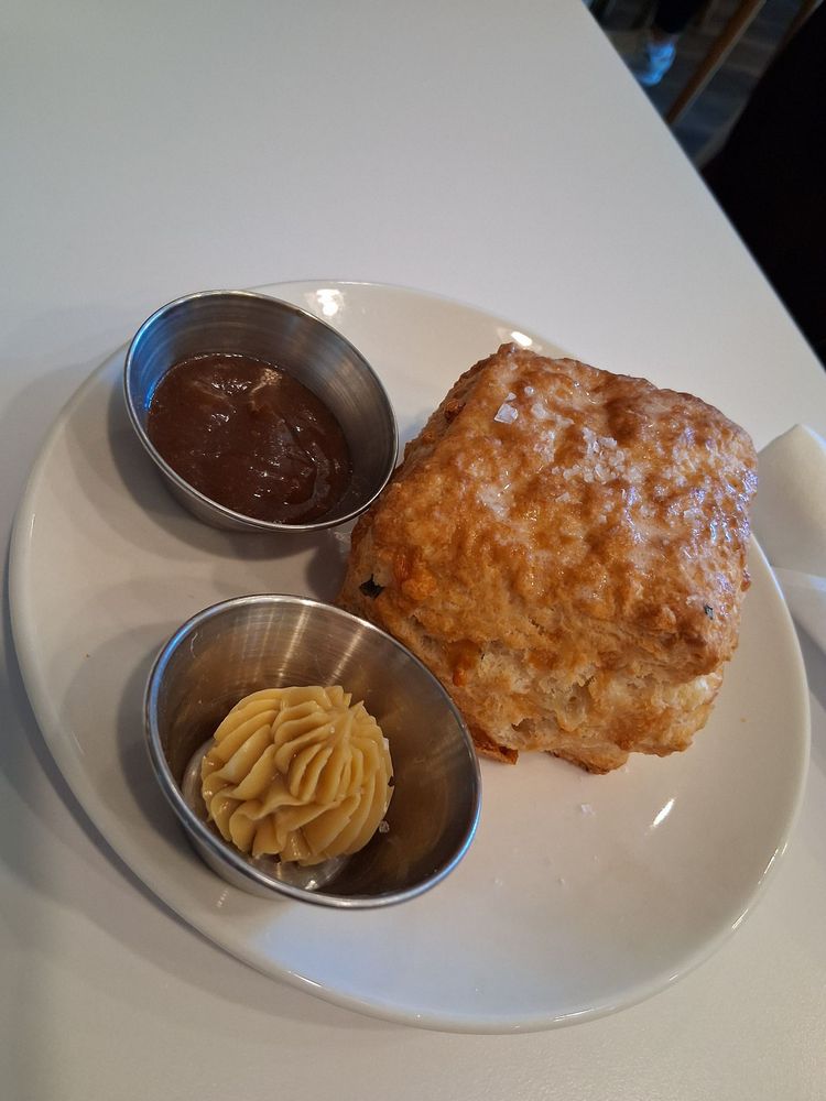 JUNEBERRY TABLE - Updated September 2025 - 268 Photos & 174 Reviews ...