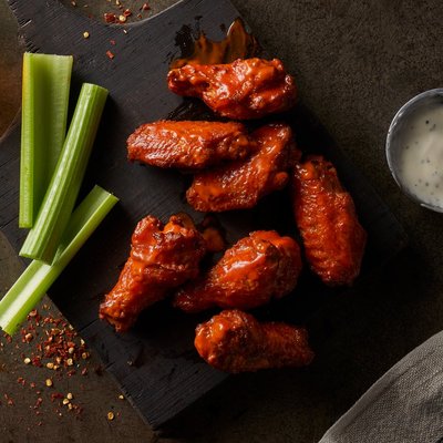 ROUND TABLE PIZZA - Updated December 2025 - 19 Photos & 35 Reviews ...