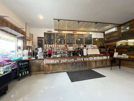 BACKYARD COFFEEHOUSE & EATERY - Updated August 2025 - 103 Photos & 197 Reviews - 178 Main St ...