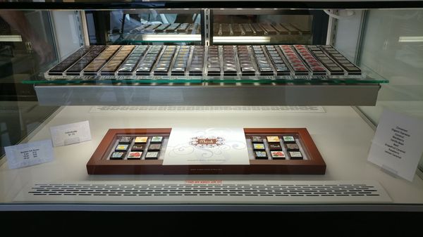 MINK CHOCOLATES FACTORY AND CAFE - Updated November 2025 - 8410 Ontario ...